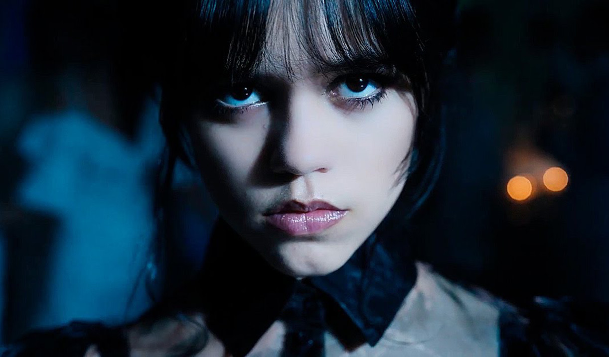 Jak Jenna Ortega i inni aktorzy serialu „Wednesday” wyglądają w ...